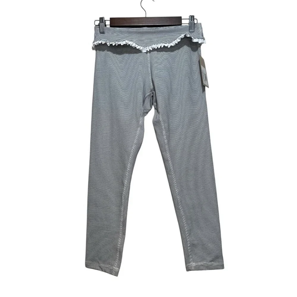 Albion Fit | Pants & Jumpsuits | Albion Petal Leggings Women Small ...